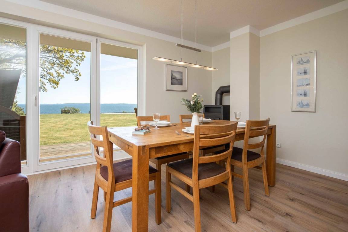 100 M² Ferienwohnung ∙ 2 Schlafzimmer ∙ 4 Gäste - Sassnitz