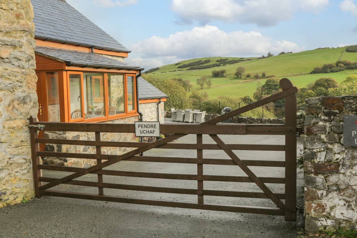 Cottage ∙ 3 Bedrooms ∙ 6 Guests - North Wales
