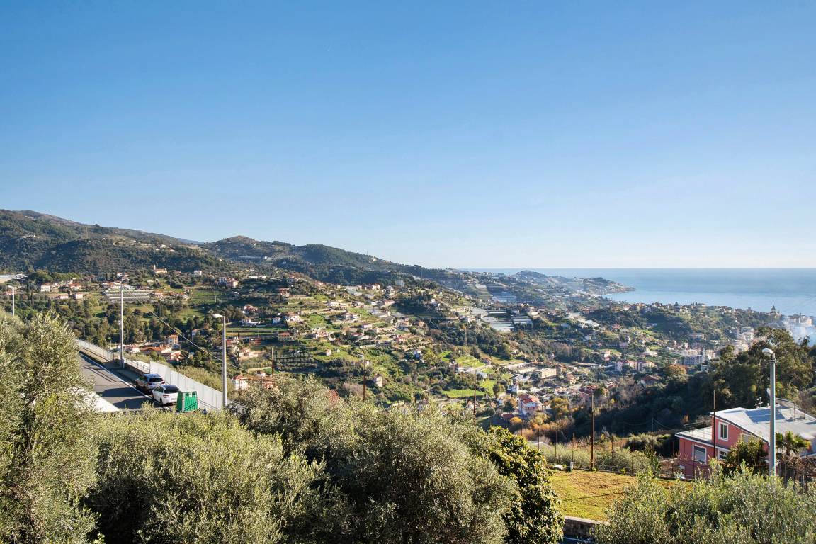 150 M² Villa Vacanza ∙ 4 Camere Da Letto ∙ 7 Ospiti - Ospedaletti