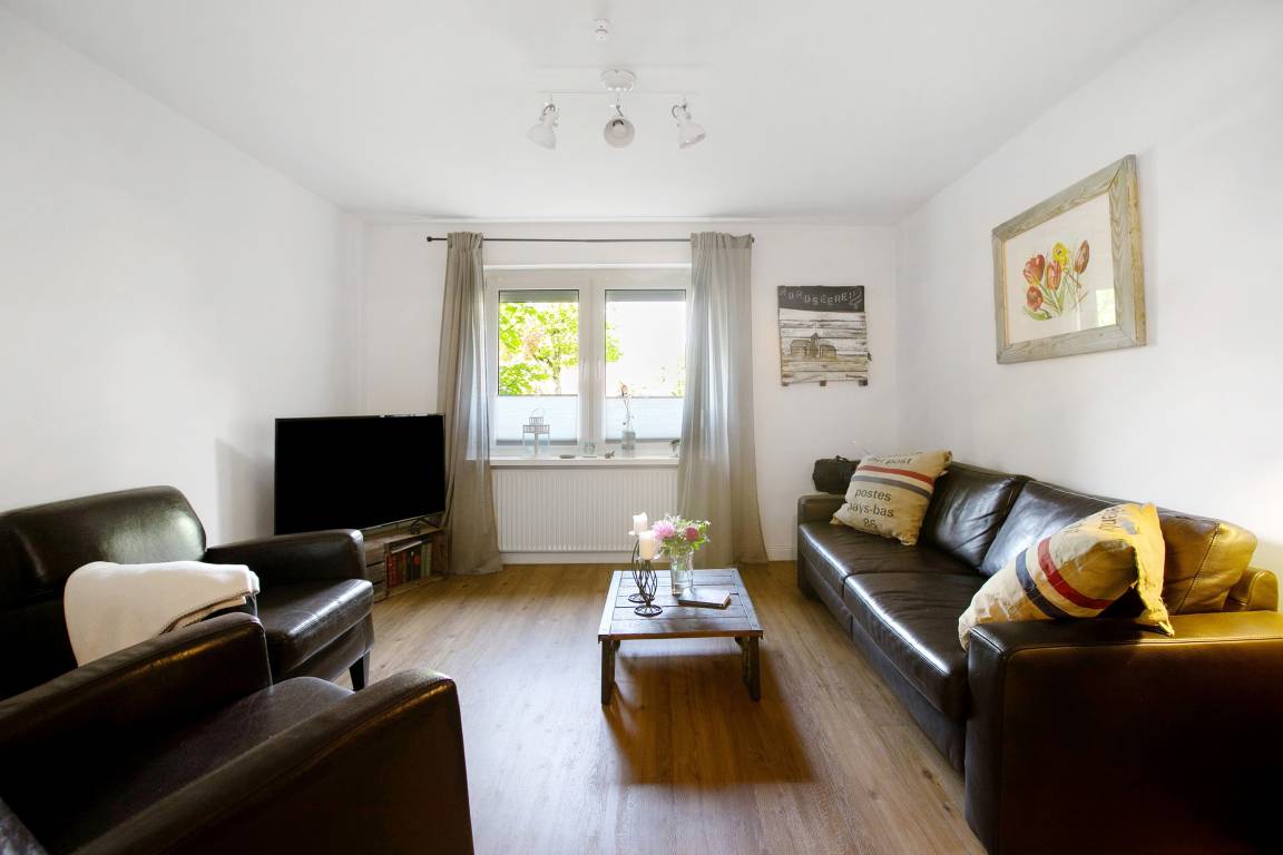 110 M² Ferienhaus ∙ 3 Schlafzimmer ∙ 5 Gäste - Heide