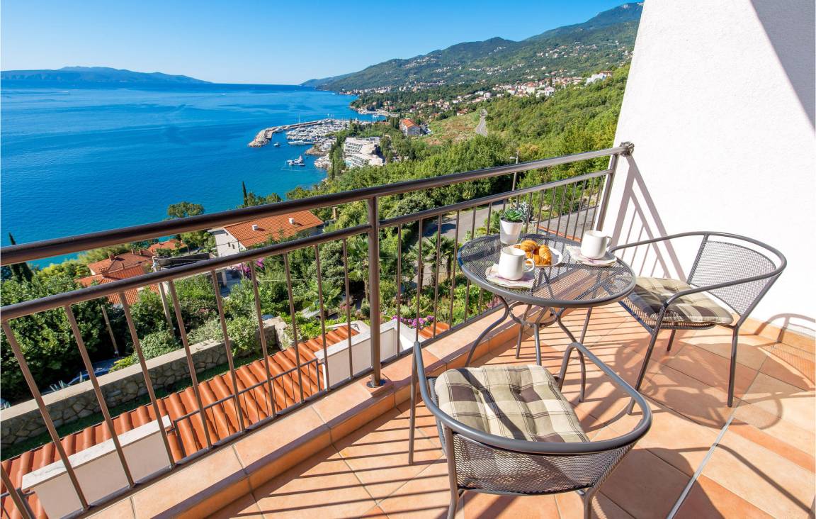 143 M² Appartement ∙ 4 Chambres ∙ 8 Personnes - Opatija