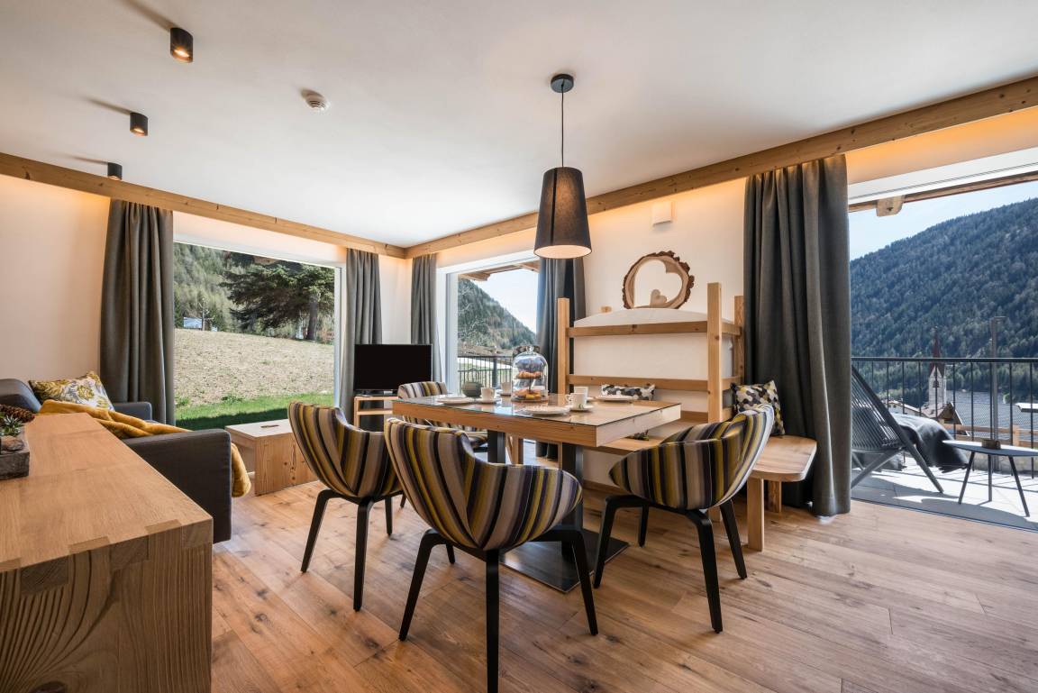 120 M² Aparthotel ∙ 2 Schlafzimmer ∙ 6 Gäste - Meransen