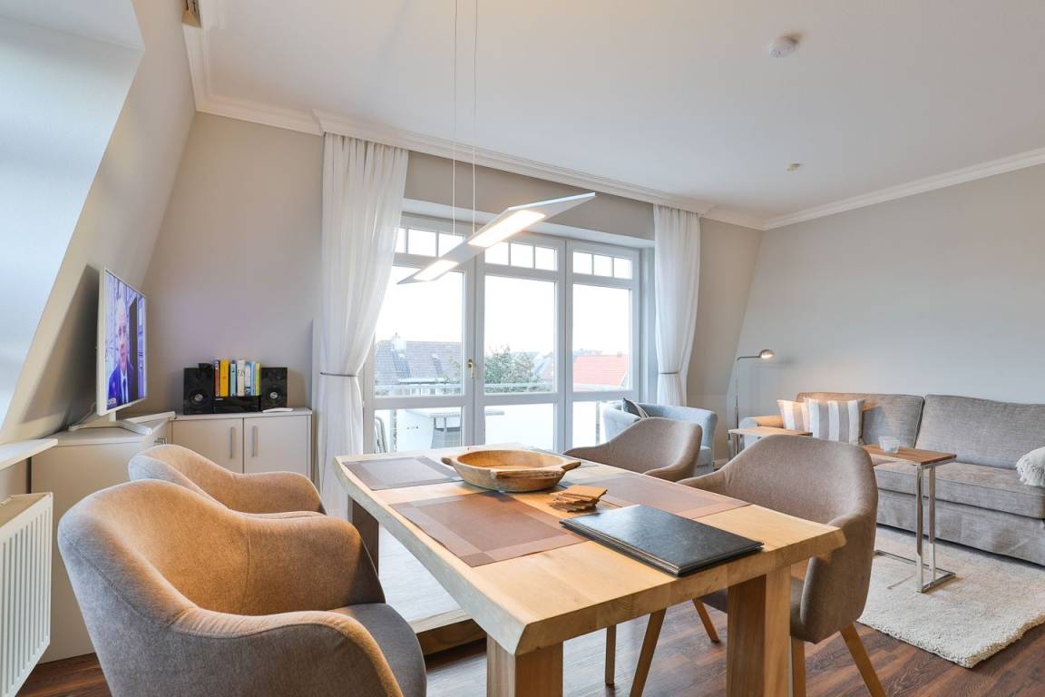 75 M² Ferienwohnung ∙ 2 Schlafzimmer ∙ 4 Gäste - Keitum