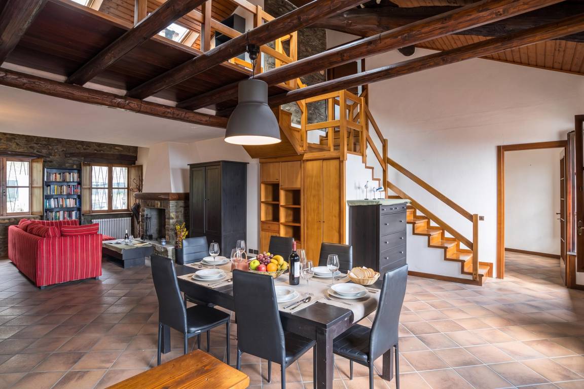 100 M² Apartment ∙ 2 Bedrooms ∙ 6 Guests - Menaggio