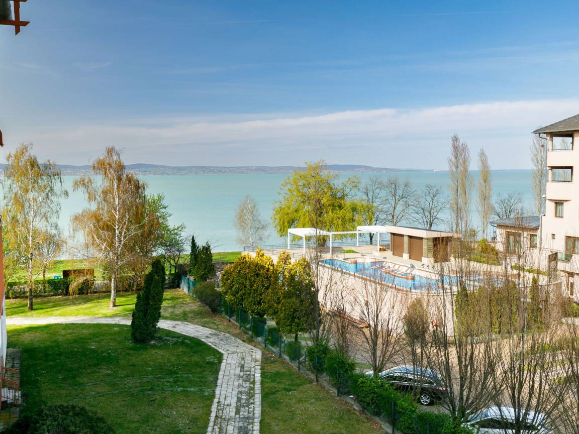 Ferienwohnung ∙ 1 Schlafzimmer ∙ 4 Gäste - Zamárdi