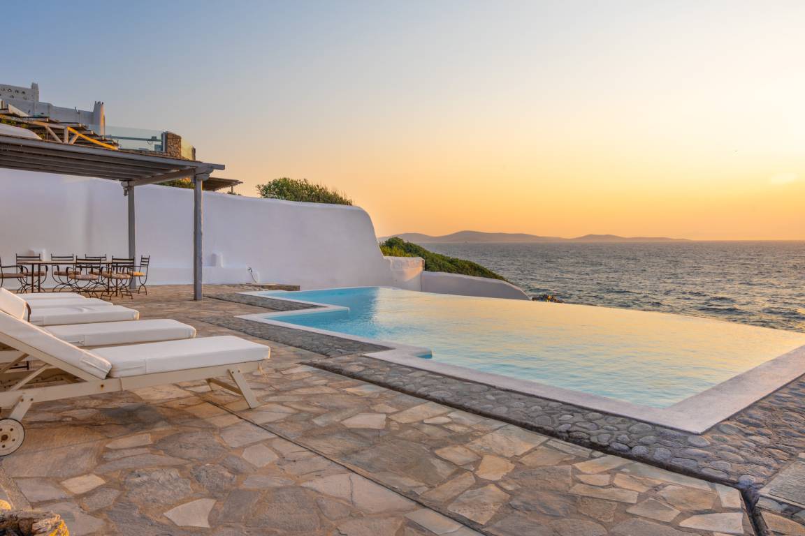 750 M² Villa ∙ 5 Bedrooms ∙ 12 Guests - Mykonos