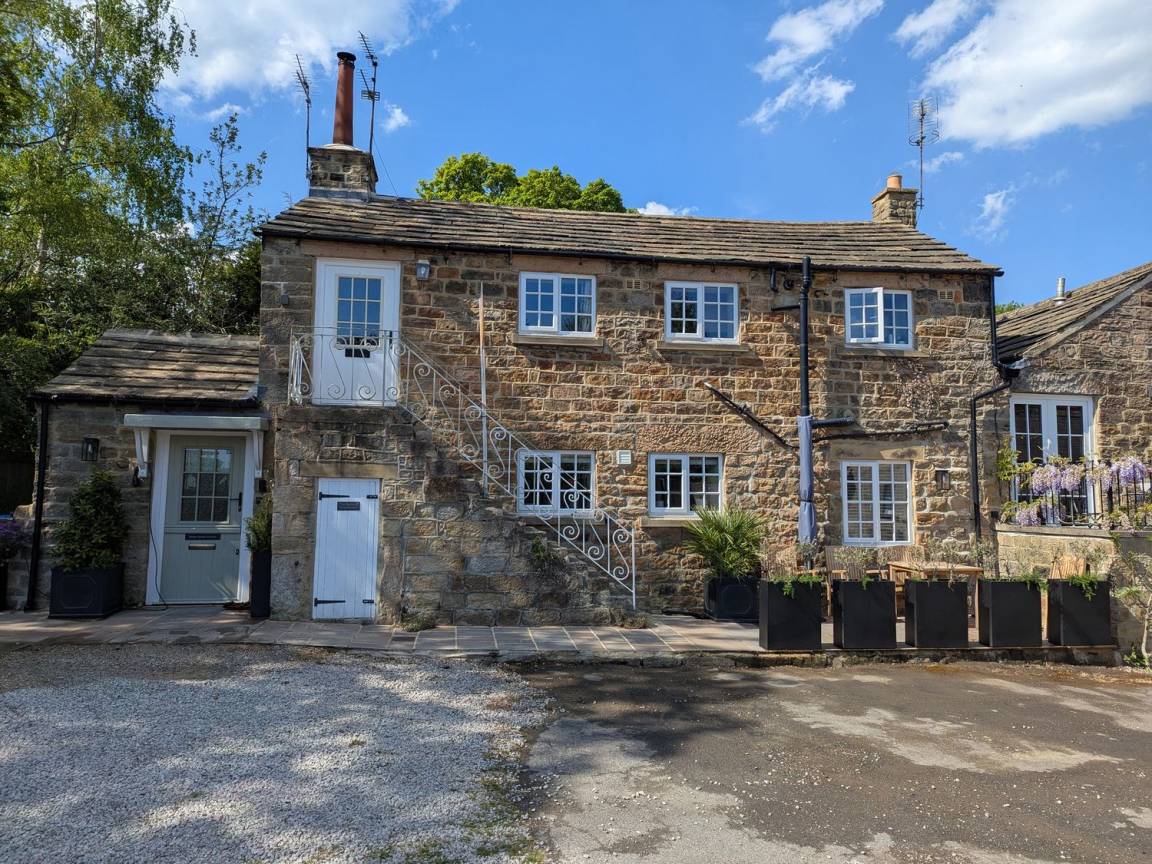 Cottage ∙ 2 Bedrooms ∙ 3 Guests - Knaresborough