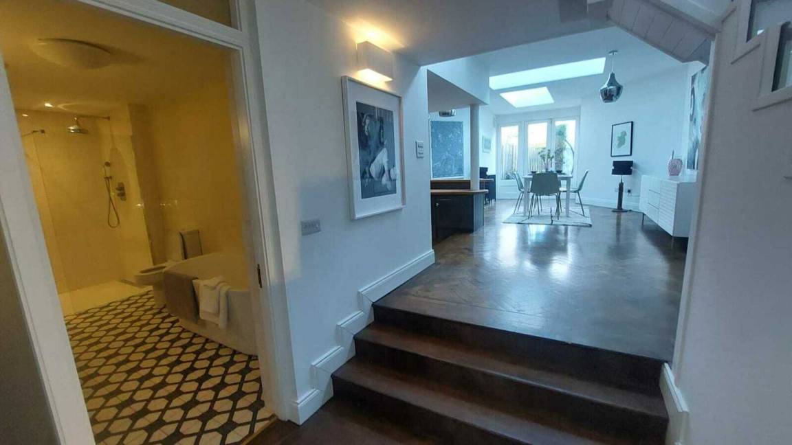65 M² House ∙ 2 Bedrooms ∙ 5 Guests - Swords