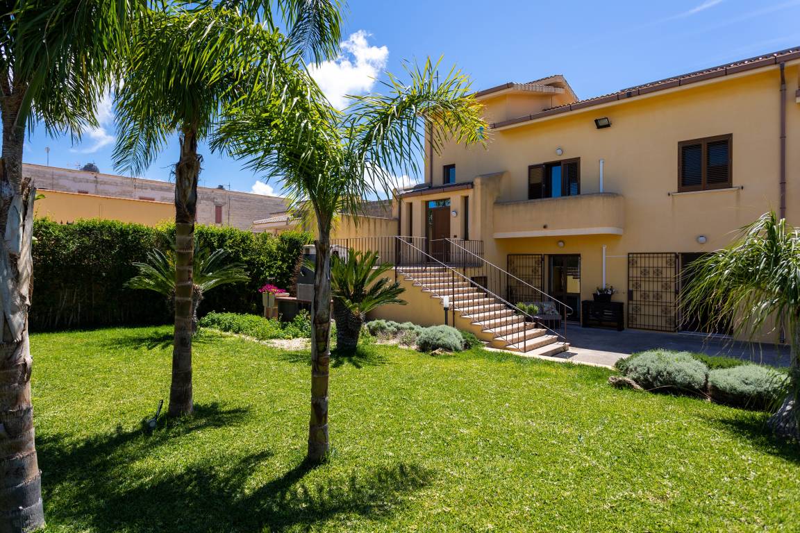 70 M² Apartment ∙ 1 Bedroom ∙ 4 Guests - Marsala