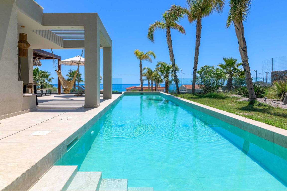 Villa ∙ 4 Bedrooms ∙ 8 Guests - Rhodes