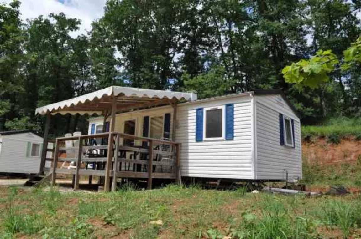 28 M² Camping ∙ 2 Chambres ∙ 4 Personnes - Biron