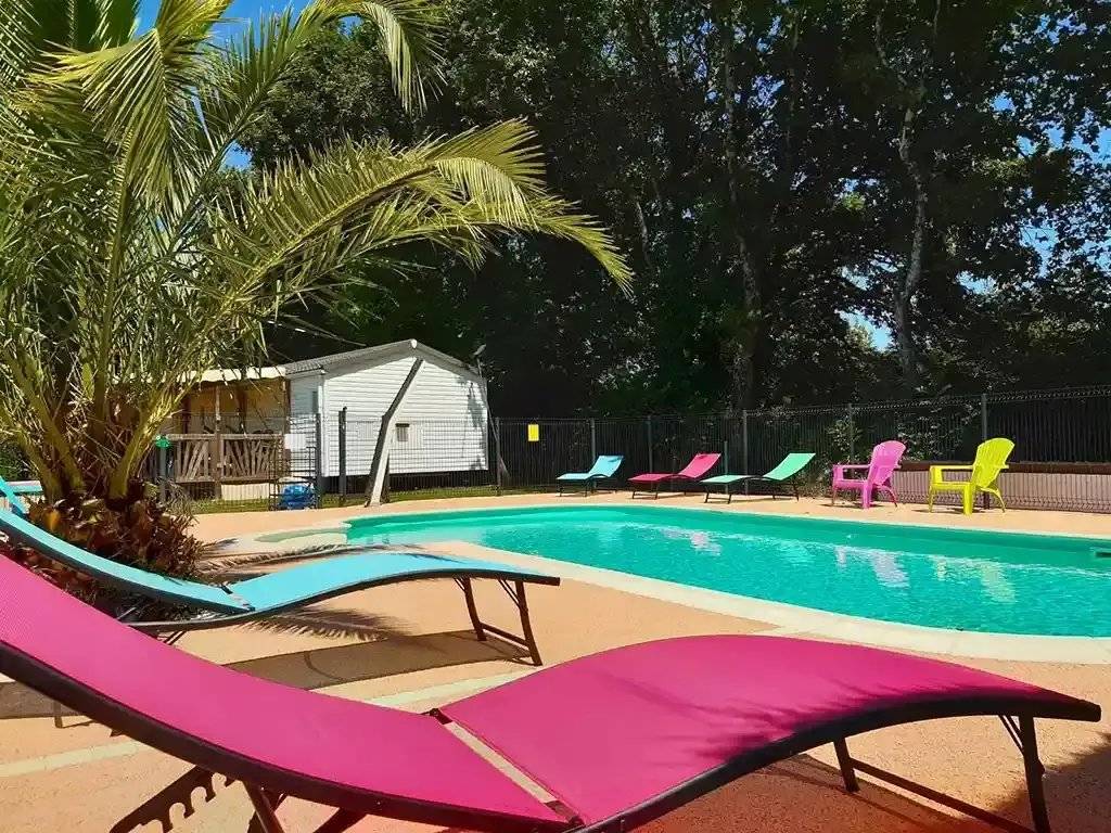 30 M² Camping ∙ 2 Chambres ∙ 4 Personnes - Pays basque français
