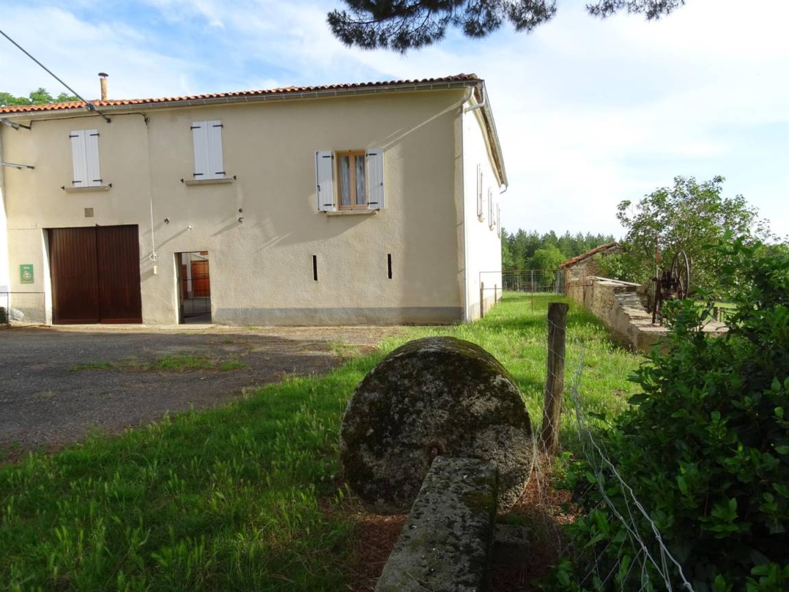 90 M² Gîte ∙ 3 Chambres ∙ 6 Personnes - Tarn