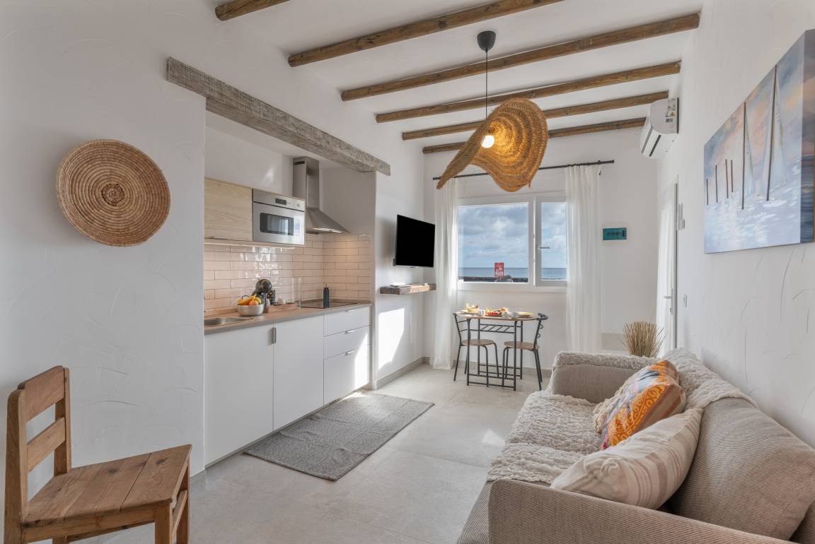 32 M² Apartamento ∙ 1 Habitación ∙ 2 Huéspedes - La Graciosa