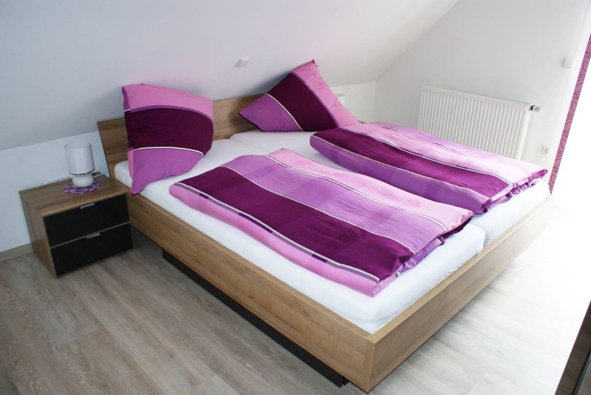 Ferienwohnung ∙ 2 Schlafzimmer ∙ 4 Gäste - Absberg