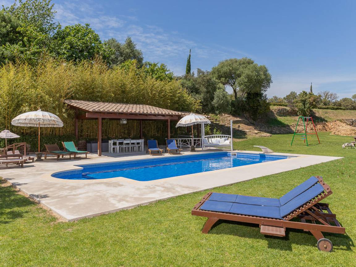 155 M² Casa Rural ∙ 4 Habitaciones ∙ 13 Huéspedes - Peratallada