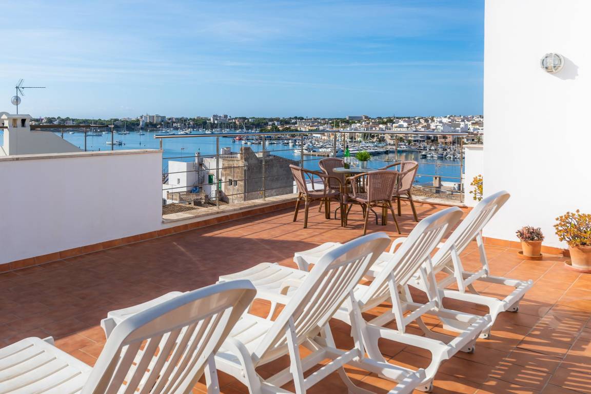 90 M² Apartamento ∙ 3 Habitaciones ∙ 5 Huéspedes - Cala Murada