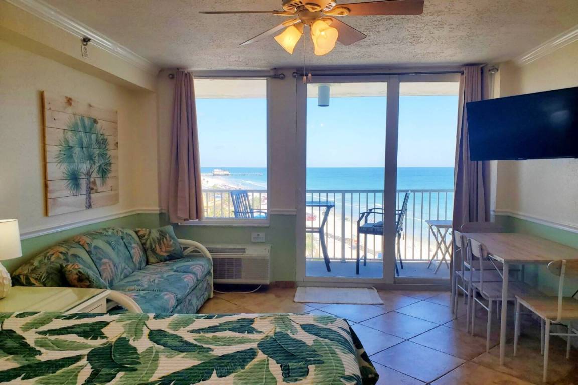 37 M² Condo ∙ 2 Bedrooms ∙ 4 Guests - Daytona Beach Shores, FL
