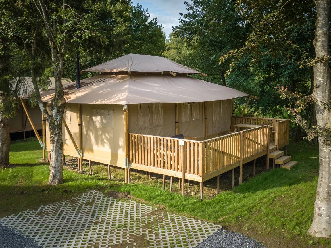 64 M² Tente ∙ 2 Chambres ∙ 5 Personnes - Belgique