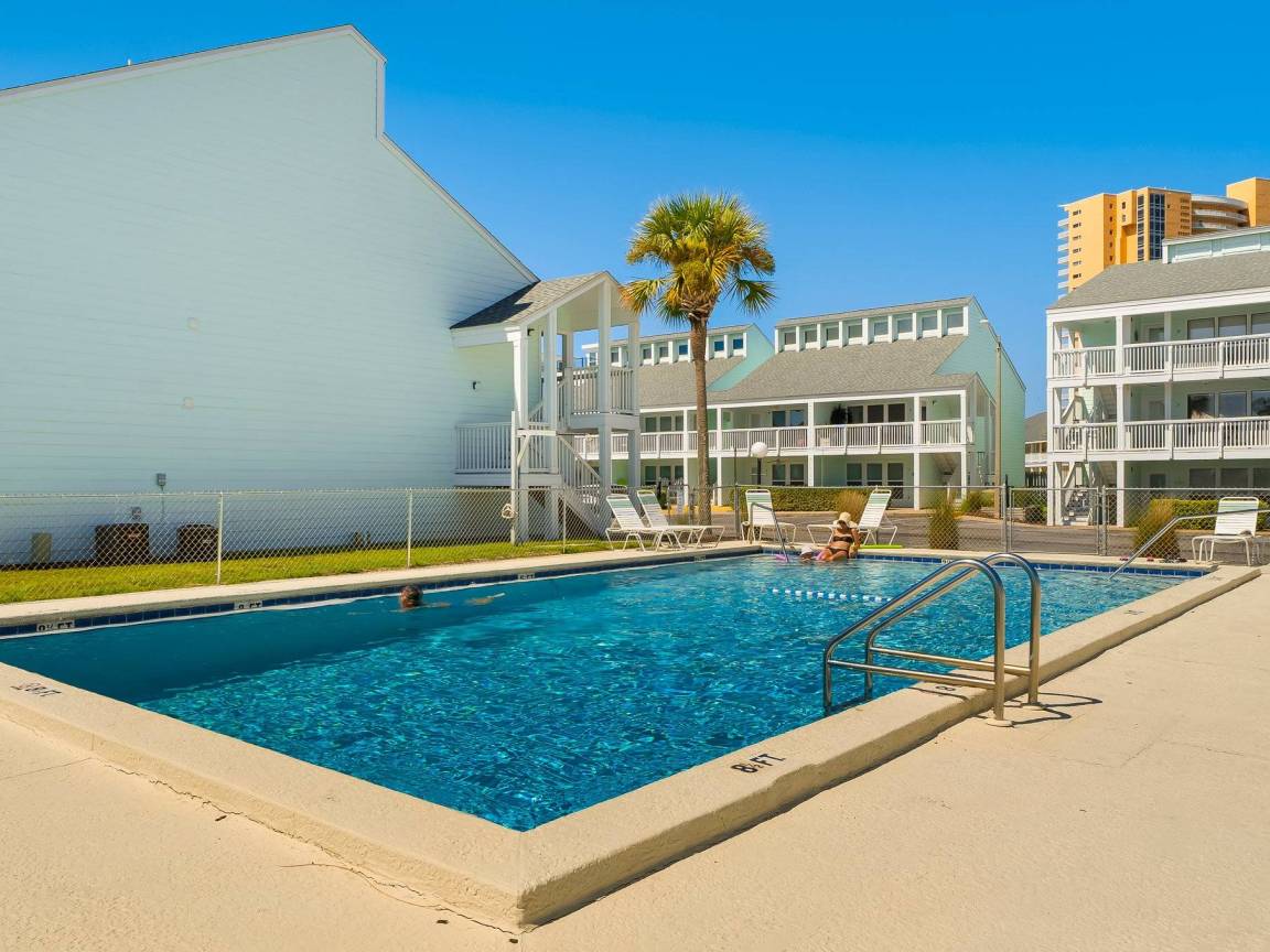 84 M² Condo ∙ 2 Bedrooms ∙ 6 Guests - Panama City Beach, FL