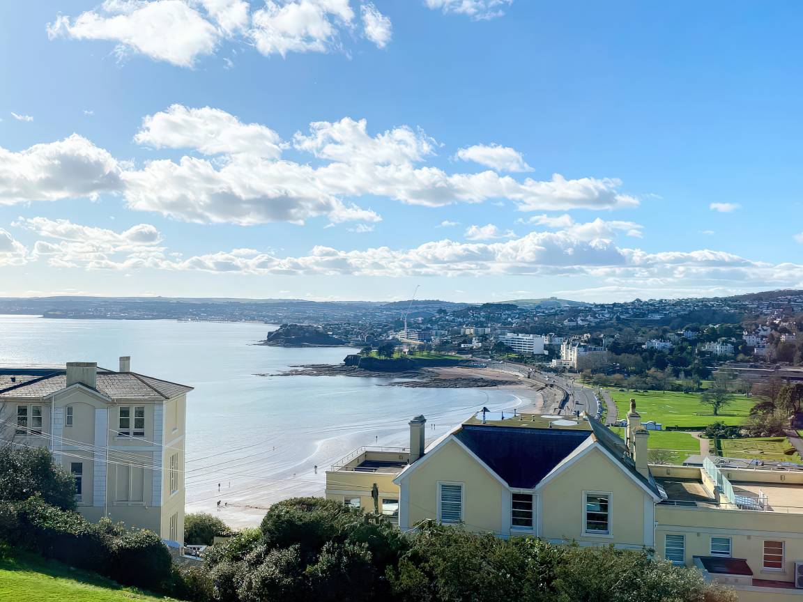 Cottage ∙ 2 Bedrooms ∙ 4 Guests - Torquay