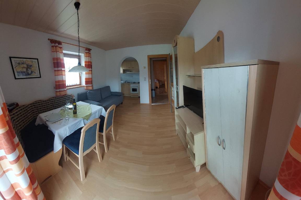 52 M² Ferienwohnung ∙ 2 Schlafzimmer ∙ 3 Gäste - Auffach