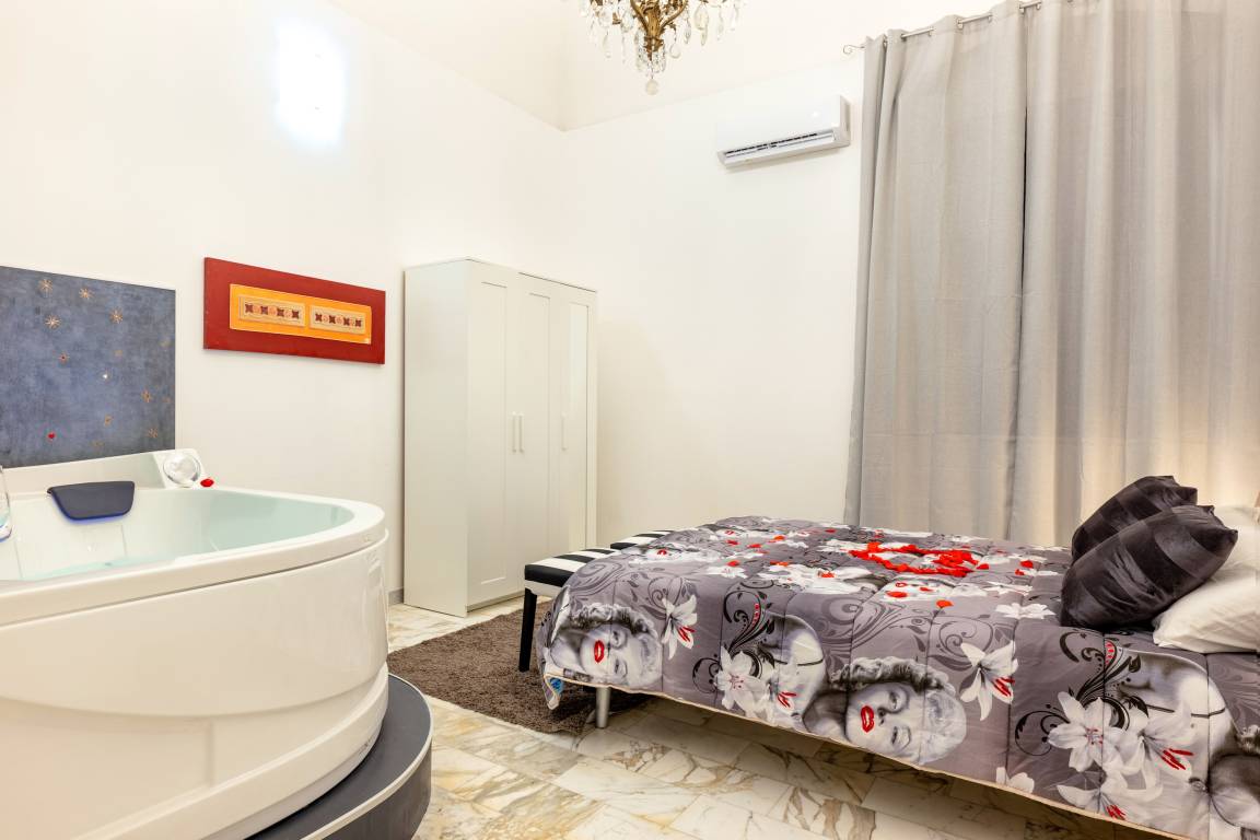 50 M² Huoneisto ∙ 1 Makuuhuone ∙ 4 Vierasta - Tarente