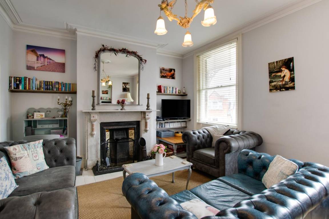 Apartment ∙ 3 Bedrooms ∙ 6 Guests - Swanage