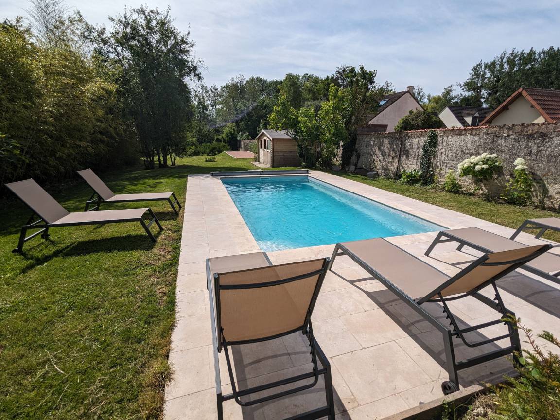 200 M² Cottage ∙ 5 Slaapkamers ∙ 10 Gasten - Pithiviers