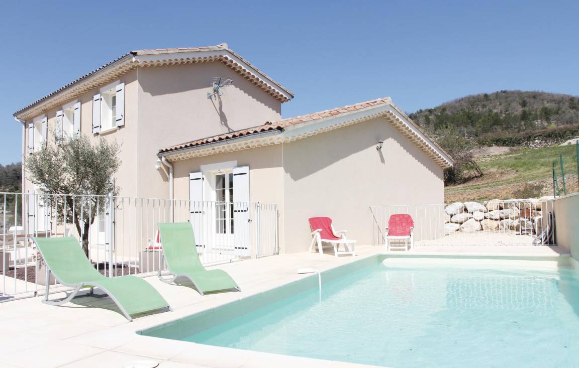 135 M² Casa ∙ 5 Habitaciones ∙ 10 Huéspedes - Alba-la-Romaine