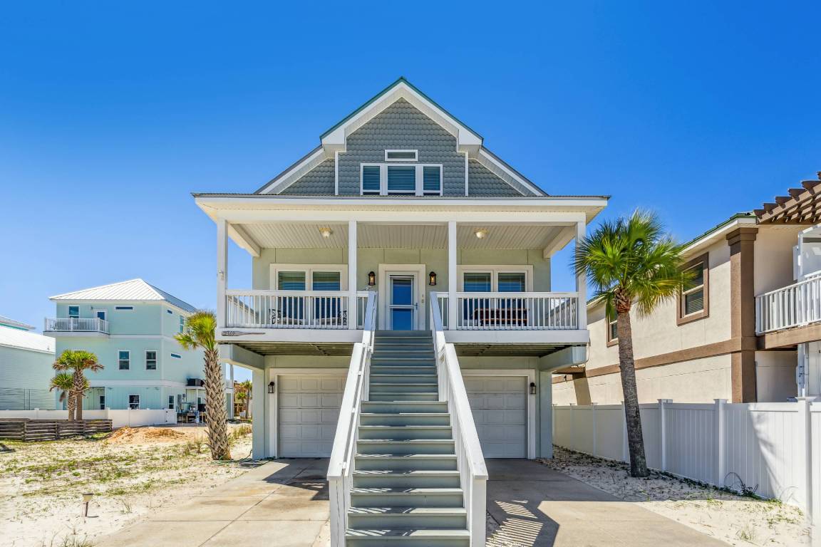 149 M² House ∙ 4 Bedrooms ∙ 8 Guests - Pensacola Beach, FL