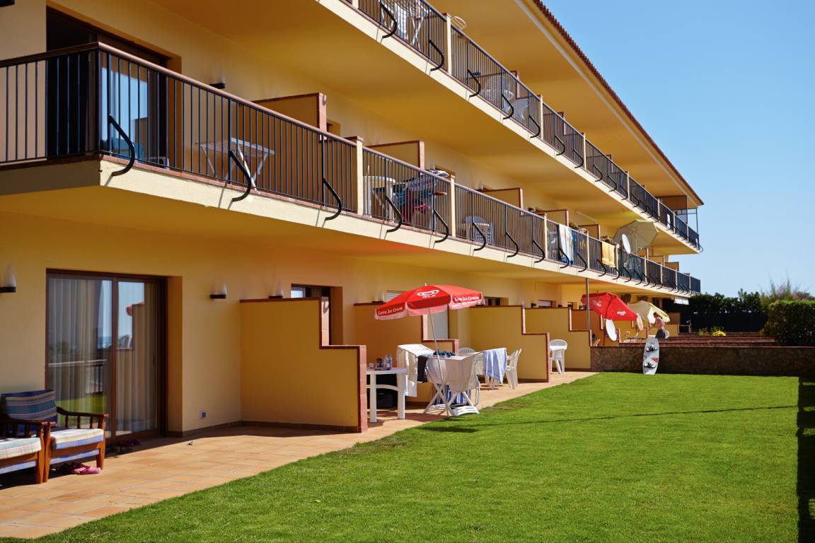 75 M² Apartment ∙ 2 Bedrooms ∙ 5 Guests - Palafrugell