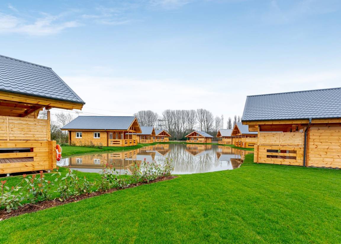 Chalet ∙ 2 Bedrooms ∙ 4 Guests - York, UK