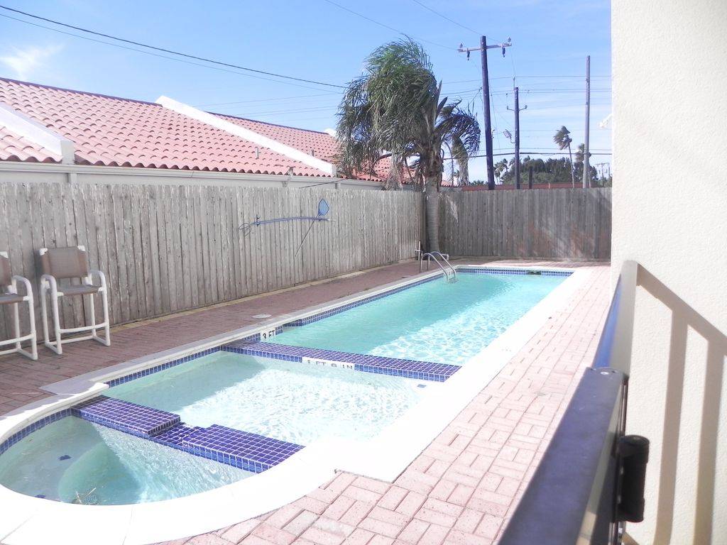 120 M² Condo ∙ 3 Bedrooms ∙ 8 Guests - Port Isabel, TX