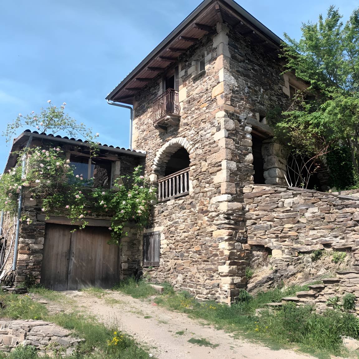 190 M² Maison De Vacances ∙ 6 Chambres ∙ 14 Personnes - Ardèche