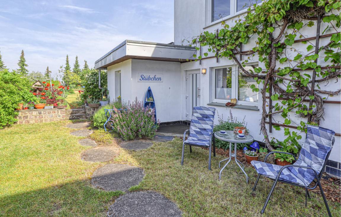 22 M² Appartement ∙ 2 Personnes - Waren
