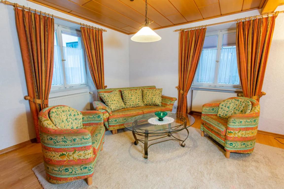 75 M² Ferienwohnung ∙ 1 Schlafzimmer ∙ 2 Gäste - Bad Herrenalb