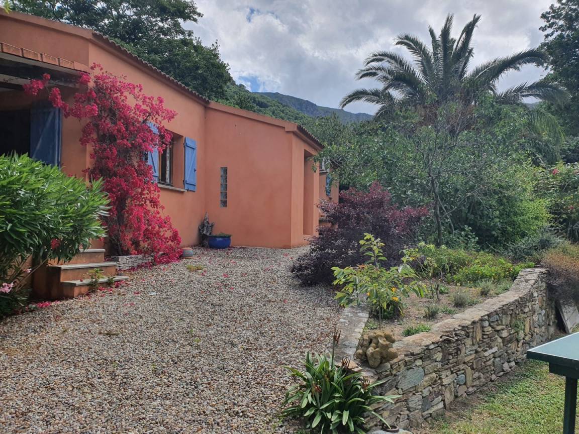 65 M² Villa ∙ 2 Habitaciones ∙ 6 Huéspedes - Bastia