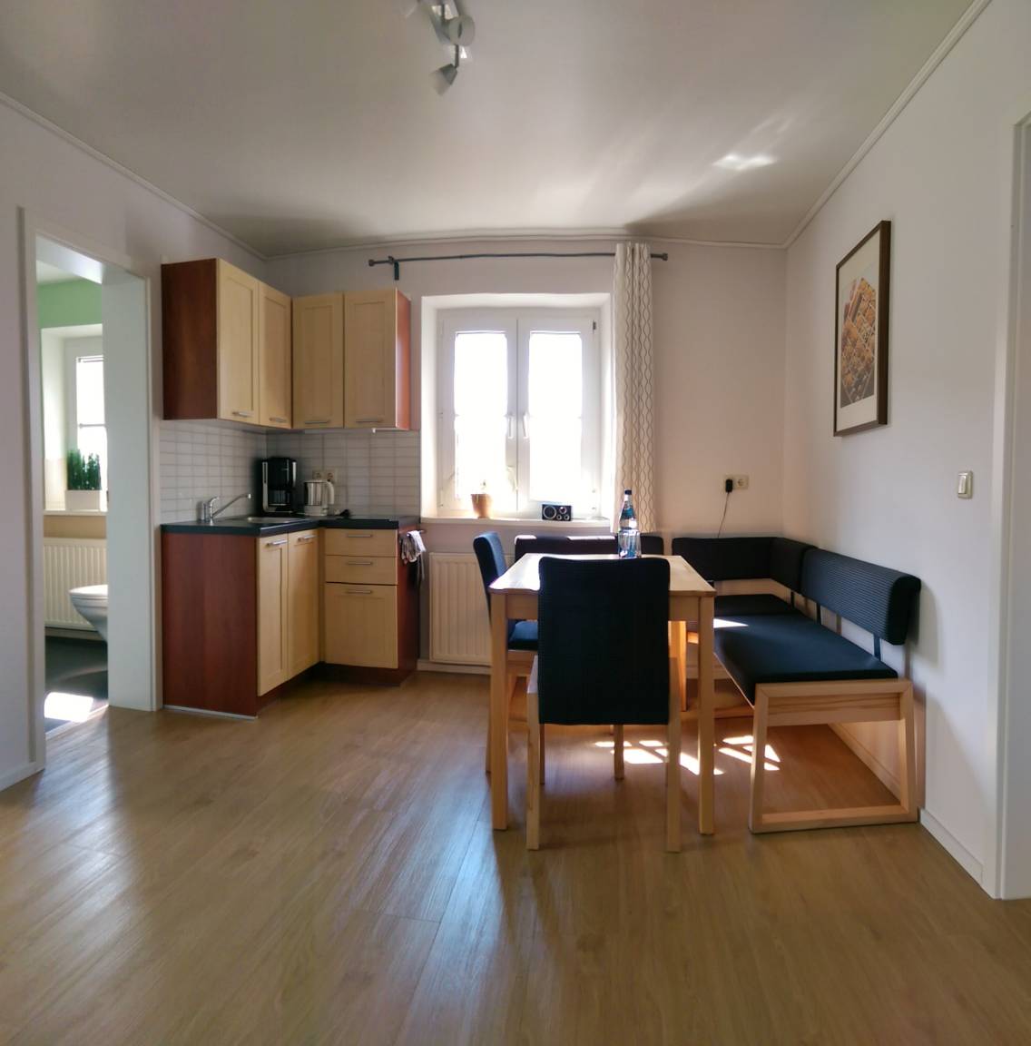 Ferienwohnung ∙ 2 Schlafzimmer ∙ 3 Gäste - Zirndorf