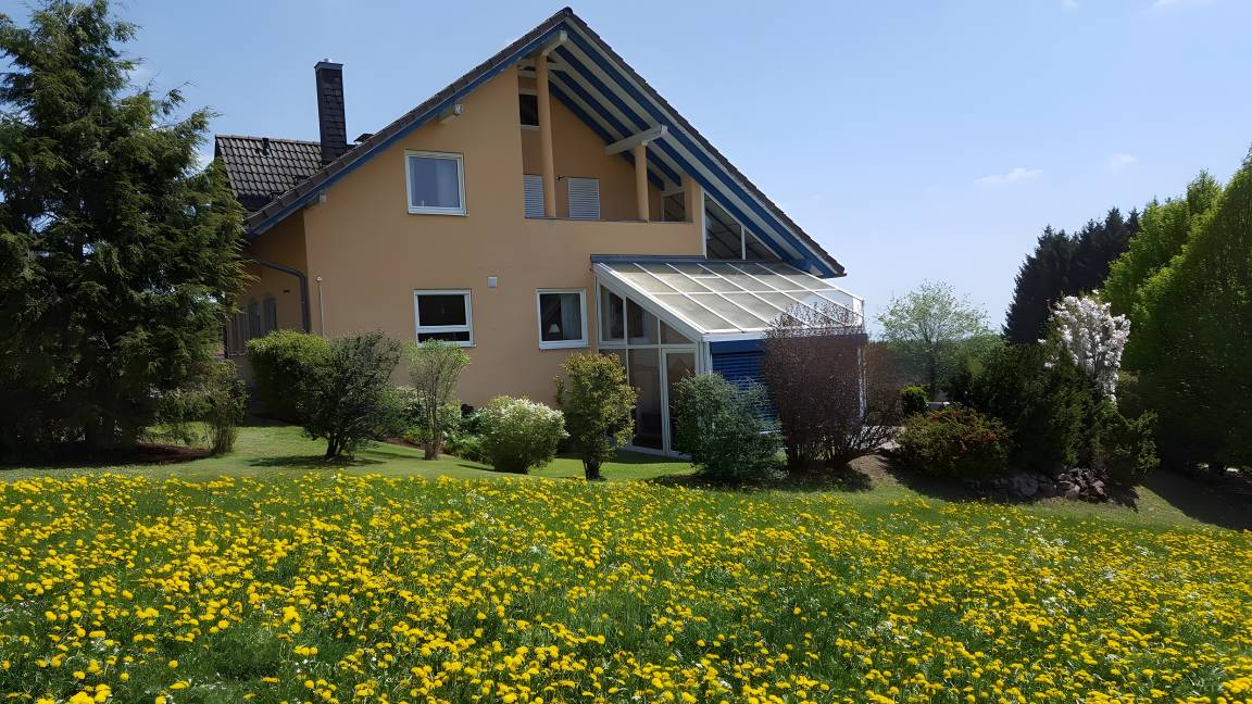 60 M² Ferienwohnung ∙ 1 Schlafzimmer ∙ 3 Gäste - Titisee-Neustadt