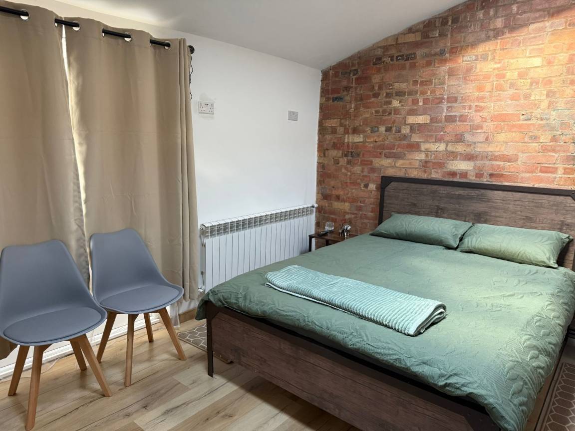 30 M² Studio ∙ 1 Chambre ∙ 2 Personnes - Solihull