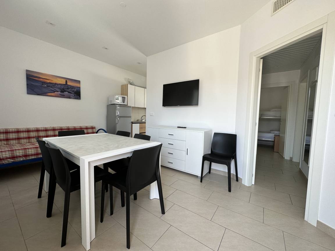 60 M² Huoneisto ∙ 4 Makuuhuonetta ∙ 7 Vierasta - Bibione