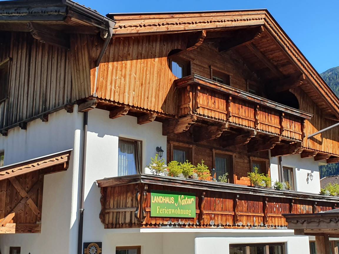 75 M² Apartment ∙ 2 Bedrooms ∙ 6 Guests - Neustift im Stubaital