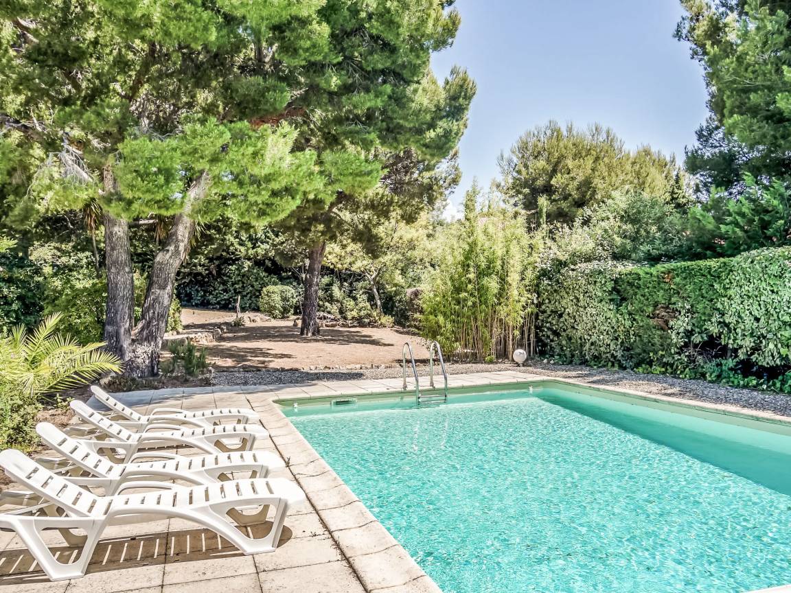 145 M² Maison De Vacances ∙ 4 Chambres ∙ 8 Personnes - Cassis
