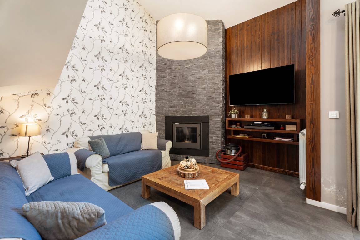 130 M² Maison De Vacances ∙ 3 Chambres ∙ 9 Personnes - Biescas