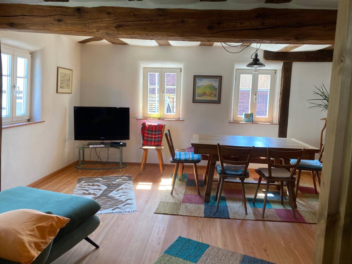 80 M² Ferienhaus ∙ 2 Schlafzimmer ∙ 5 Gäste - Hauenstein