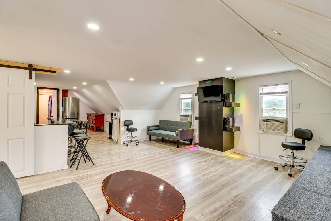 148 M² Ferienwohnung ∙ 5 Schlafzimmer ∙ 12 Gäste - Stroudsburg, PA