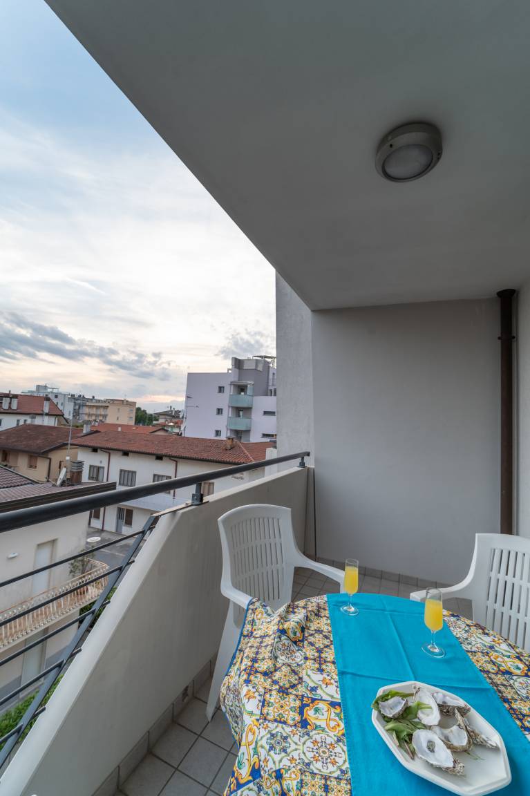 55 M² Ferienwohnung ∙ 2 Schlafzimmer ∙ 6 Gäste - Lignano Sabbiadoro