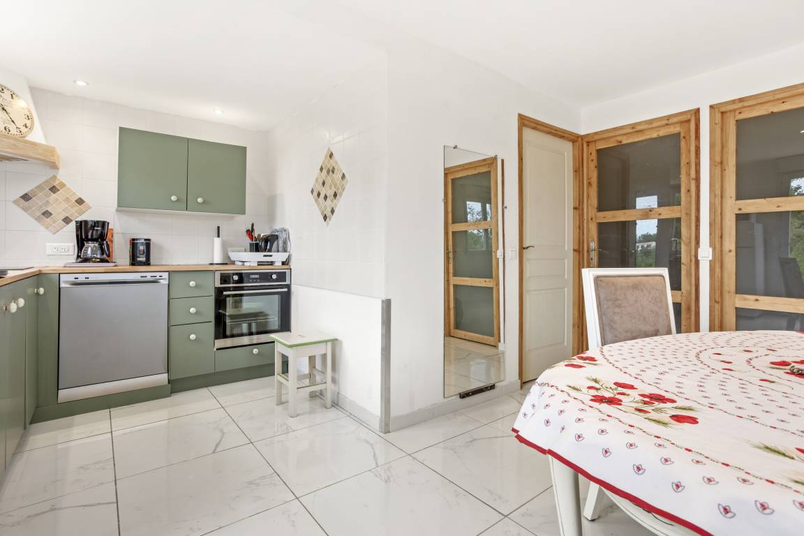 46 M² Appartement ∙ 2 Chambres ∙ 6 Personnes - Brignoles