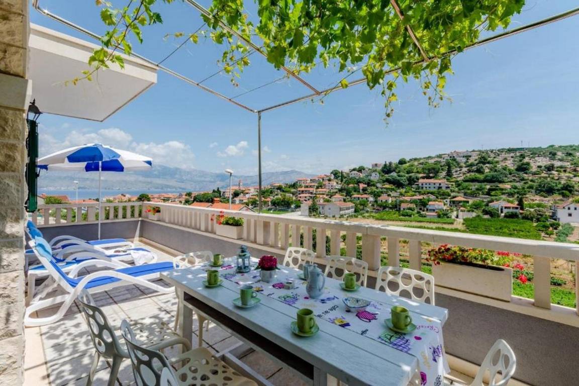 140 M² Casa Vacanza ∙ 3 Camere Da Letto ∙ 6 Ospiti - Almissa